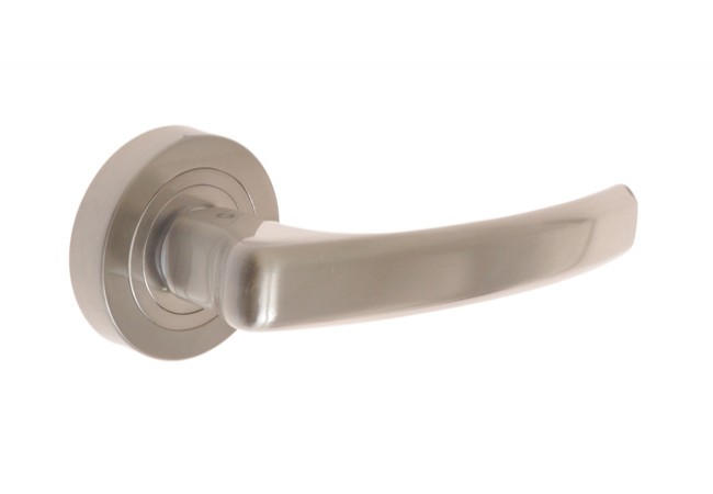 Klamki z szyldem okrągłym | SPARTA - Klamka drzwiowa GAMET ODA DHO-25 ...